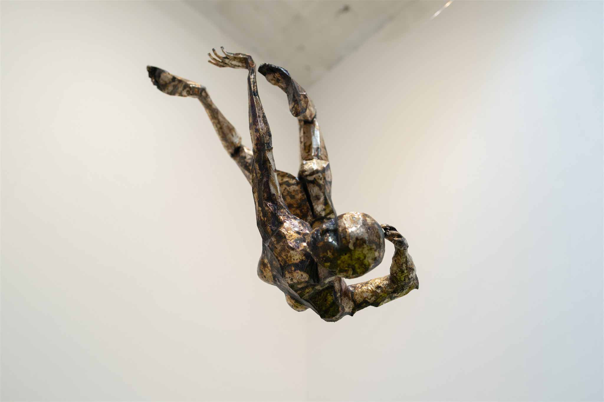 Smuggling Picasso, Gormley Selfies & Elizabeth Eade Episode 49